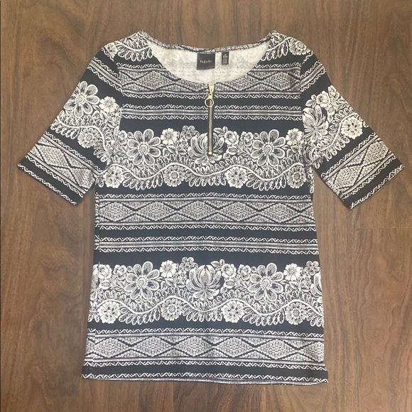 Rafaella | Tops | Rafaella Black And White Fitted Graphic Blouse | Poshmark